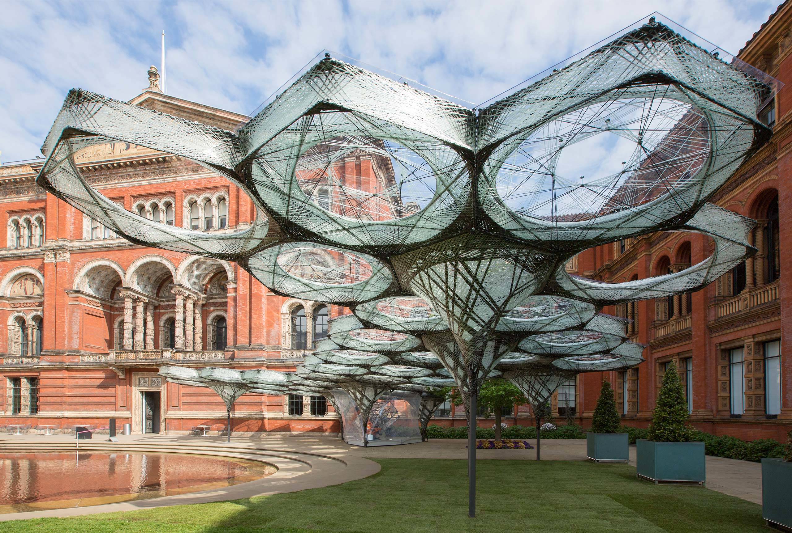 Elytra Filament Pavilion - Installation at South Kensington · V&A