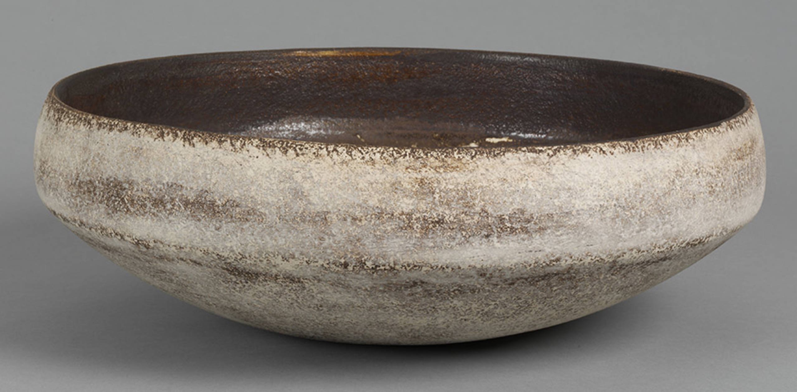 'Bowl' by Hans Coper · V&A