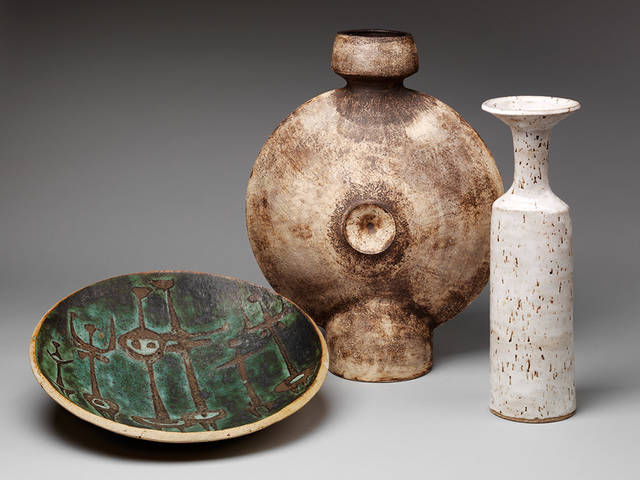 'Bowl' by Hans Coper · V&A