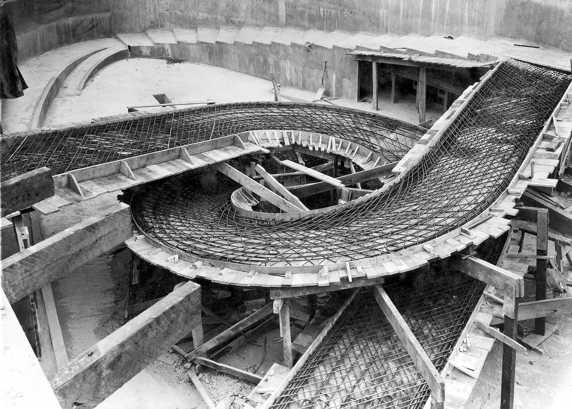 Engineering the Penguin Pool at London Zoo · V&A