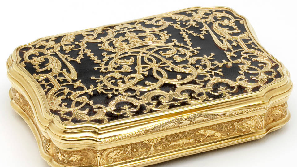 V&A · Gold boxes