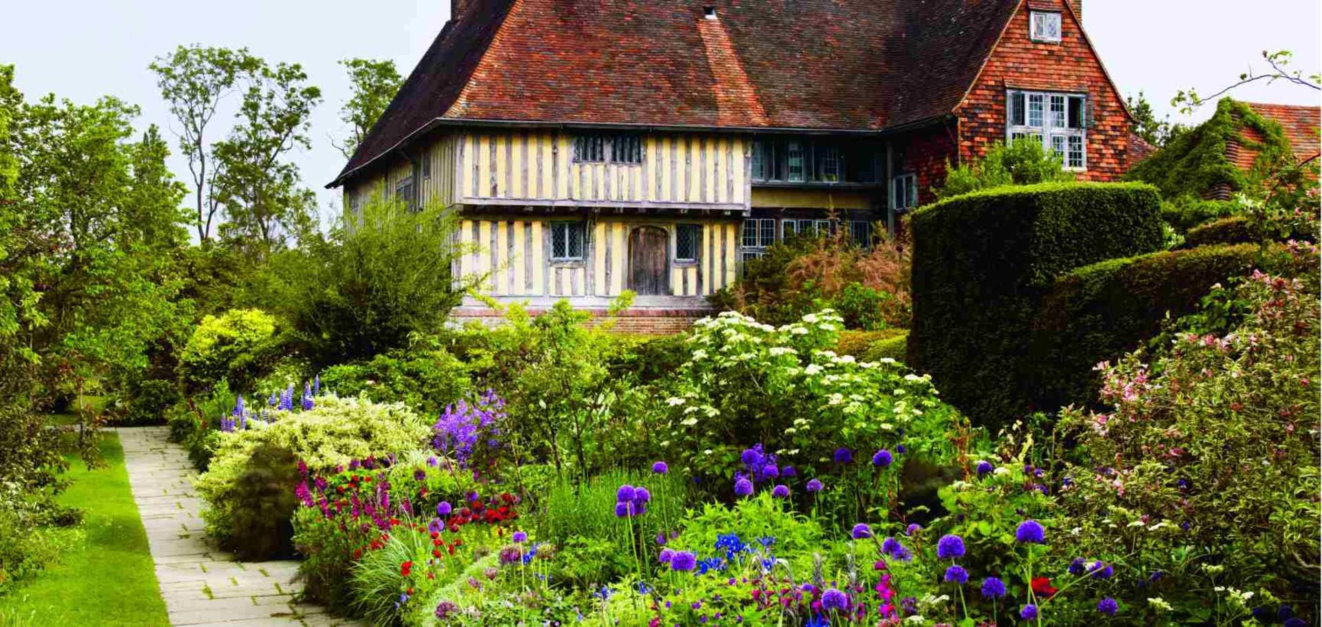 V&A · Great Dixter: History, House, And Garden