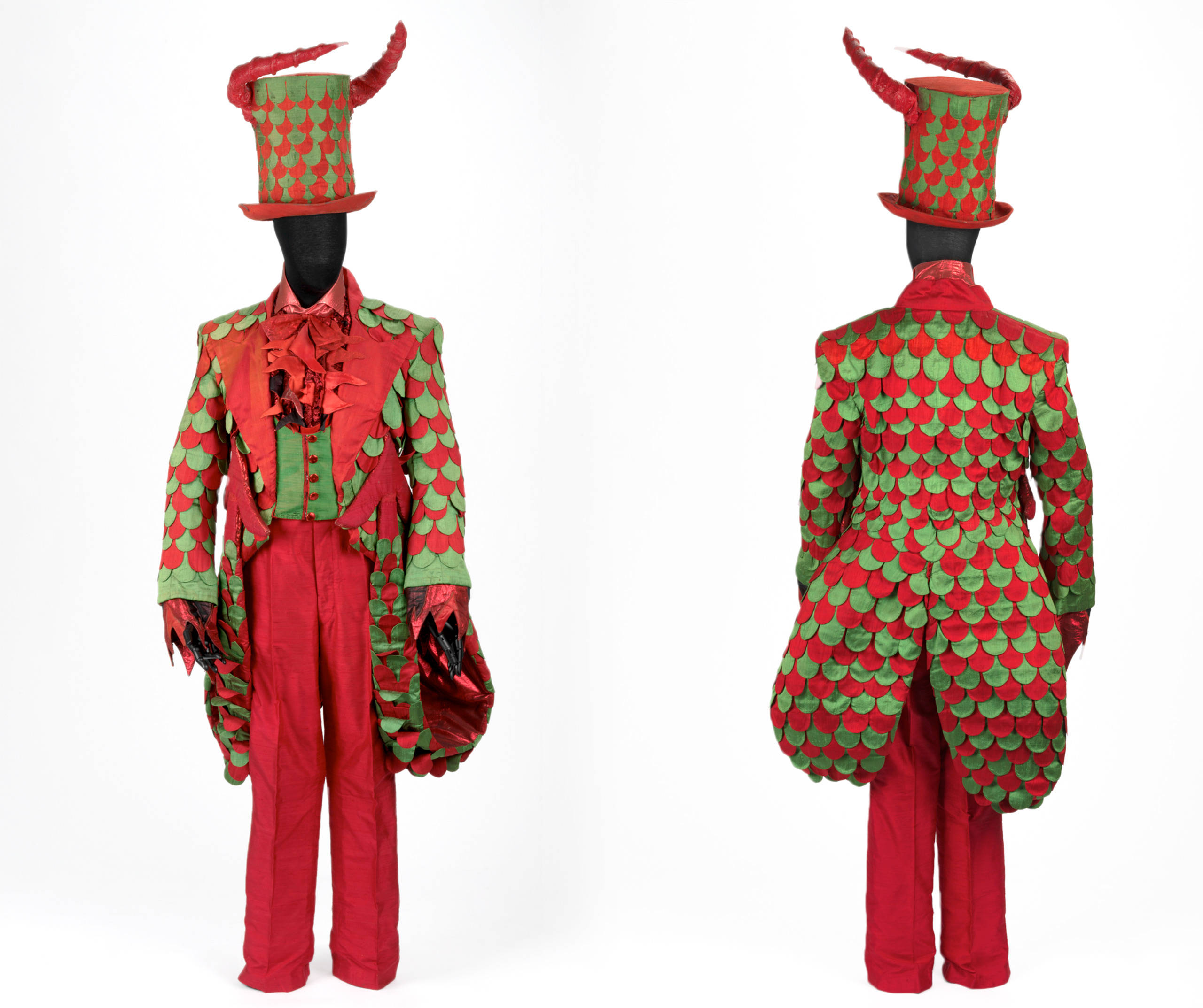 Opera costume · V&A