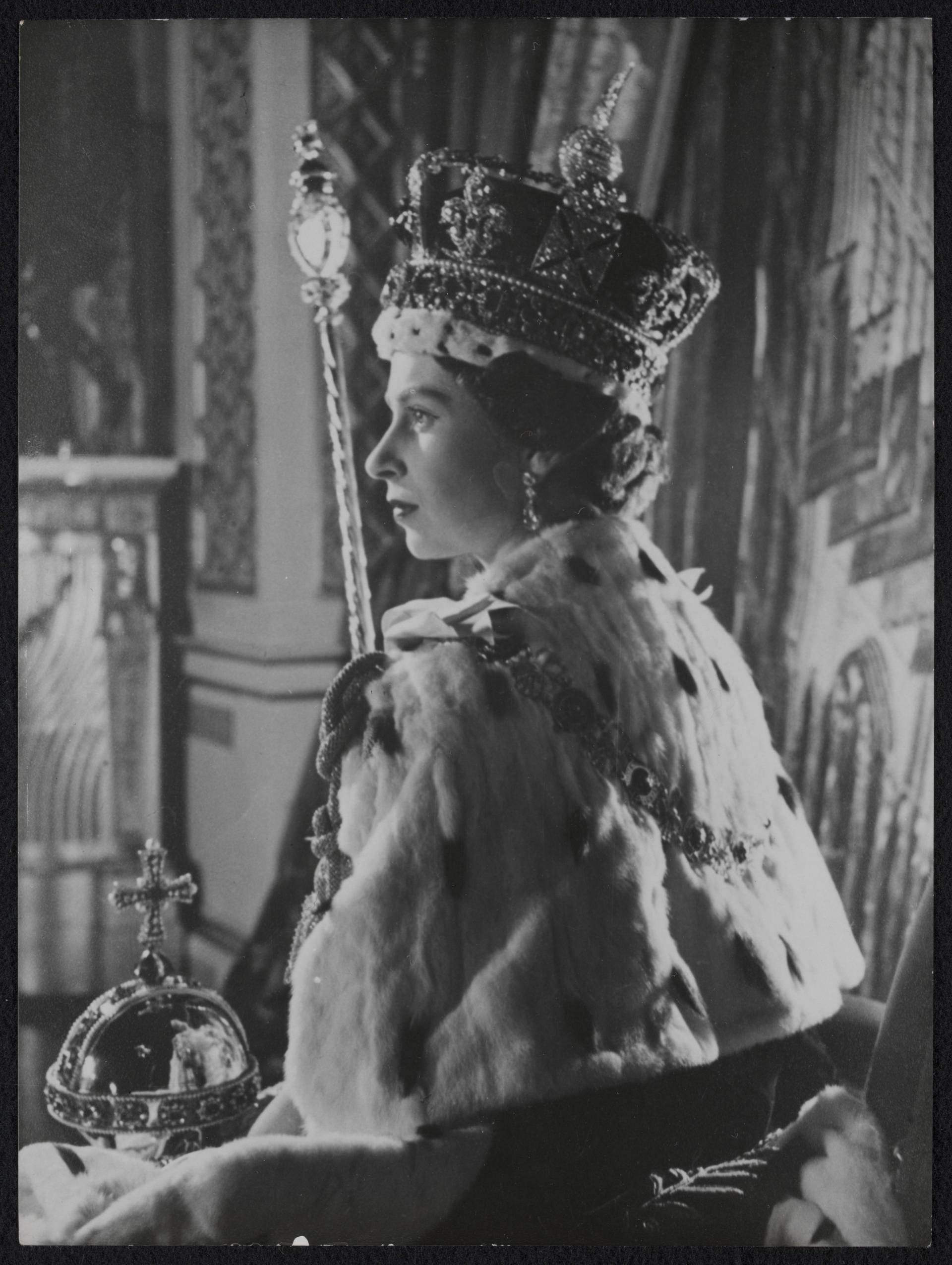 Cecil Beaton: royal photographer · V&A