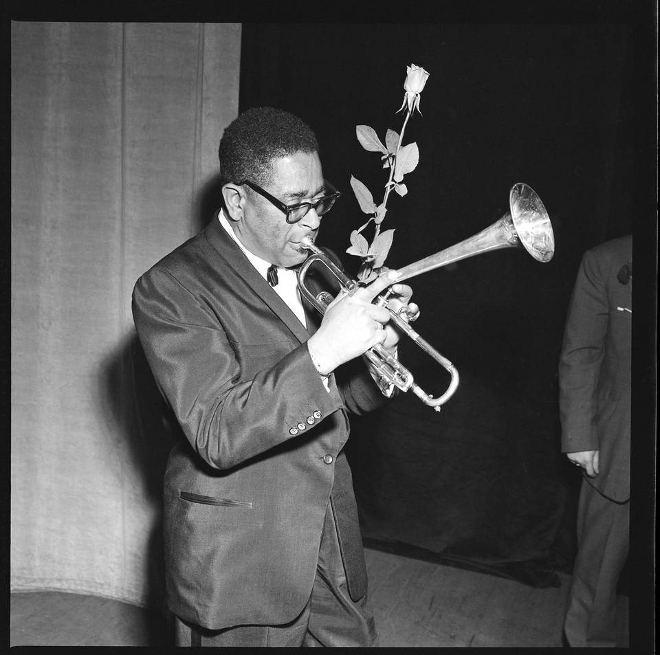 V&A · Harry Hammond