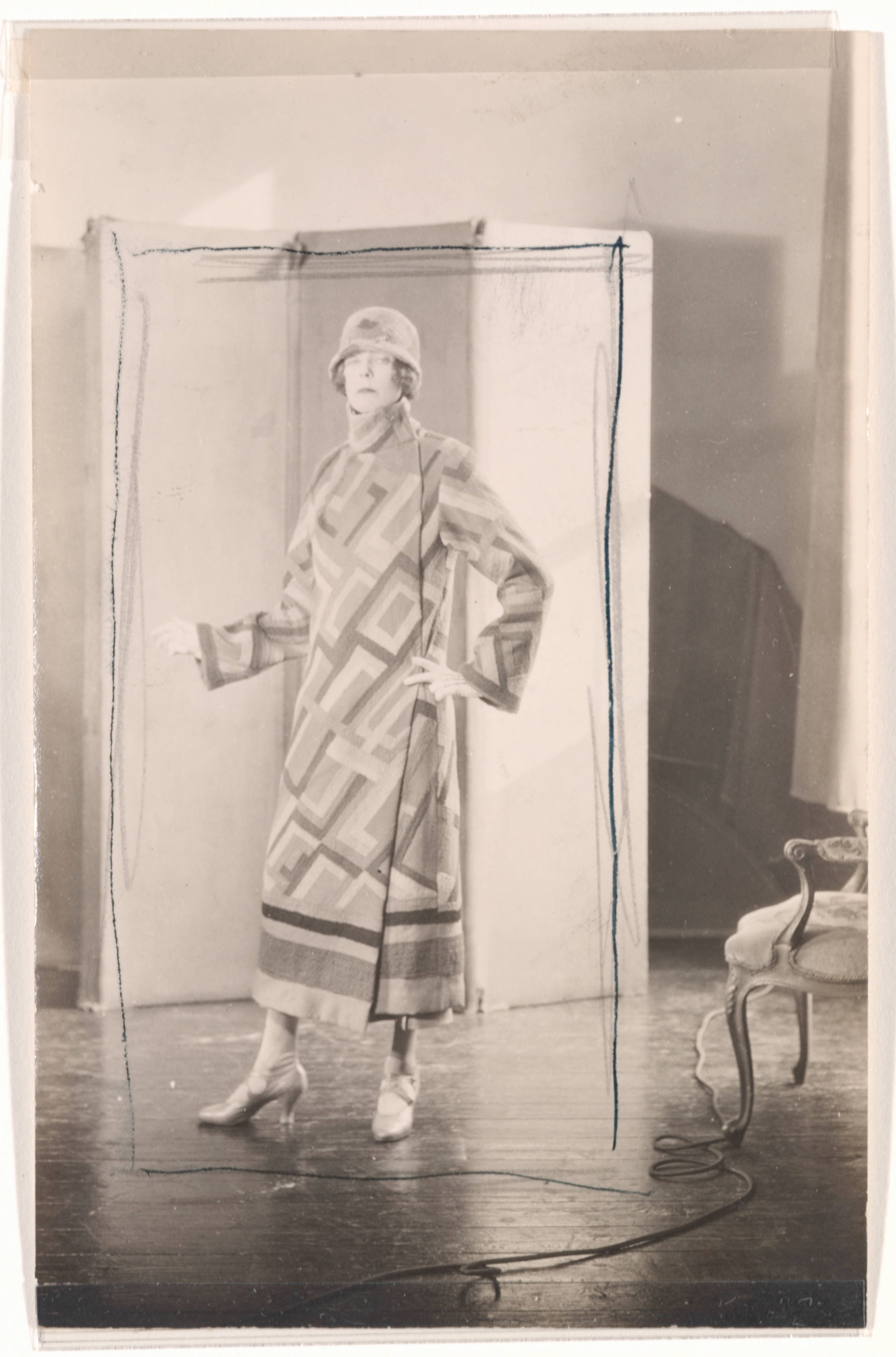 Curtis Moffat: life and work · V&A