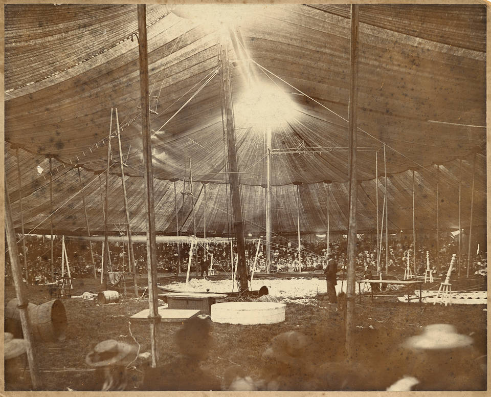 The story of circus · V&A