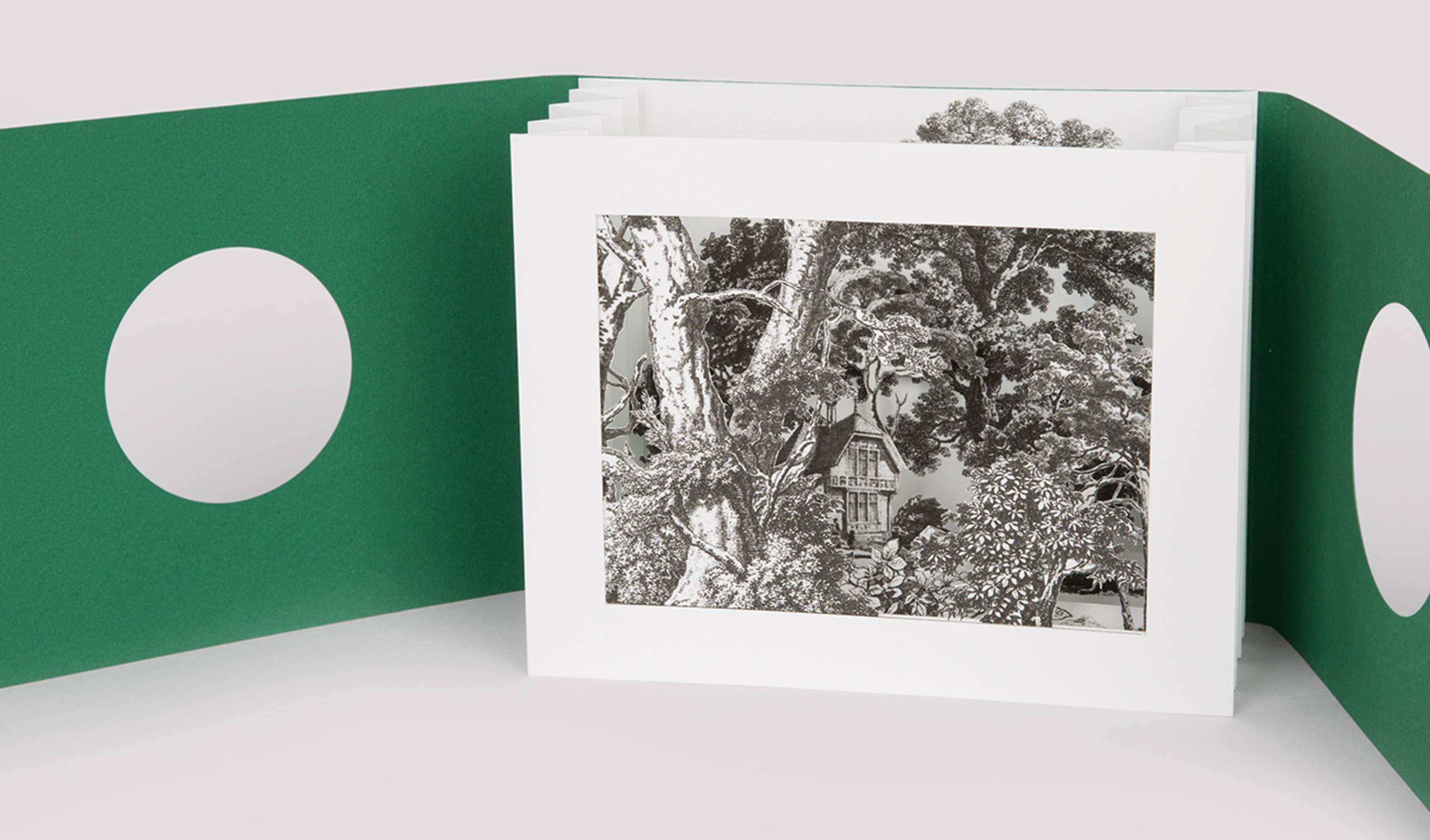 Make your own: paper peepshow · V&A