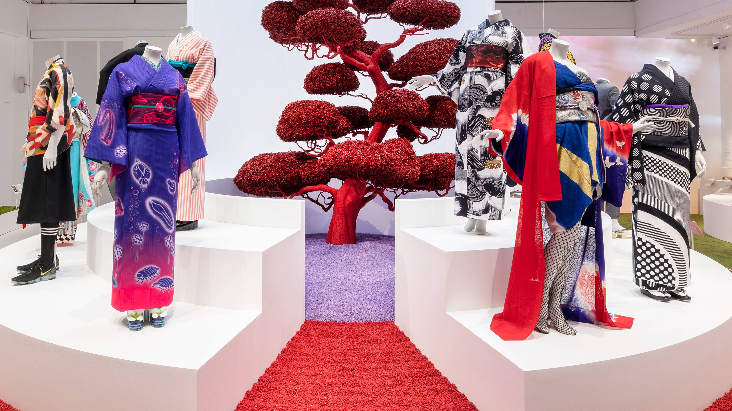 Kimono: Kyoto to Catwalk - Exhibition at South Kensington · V&A