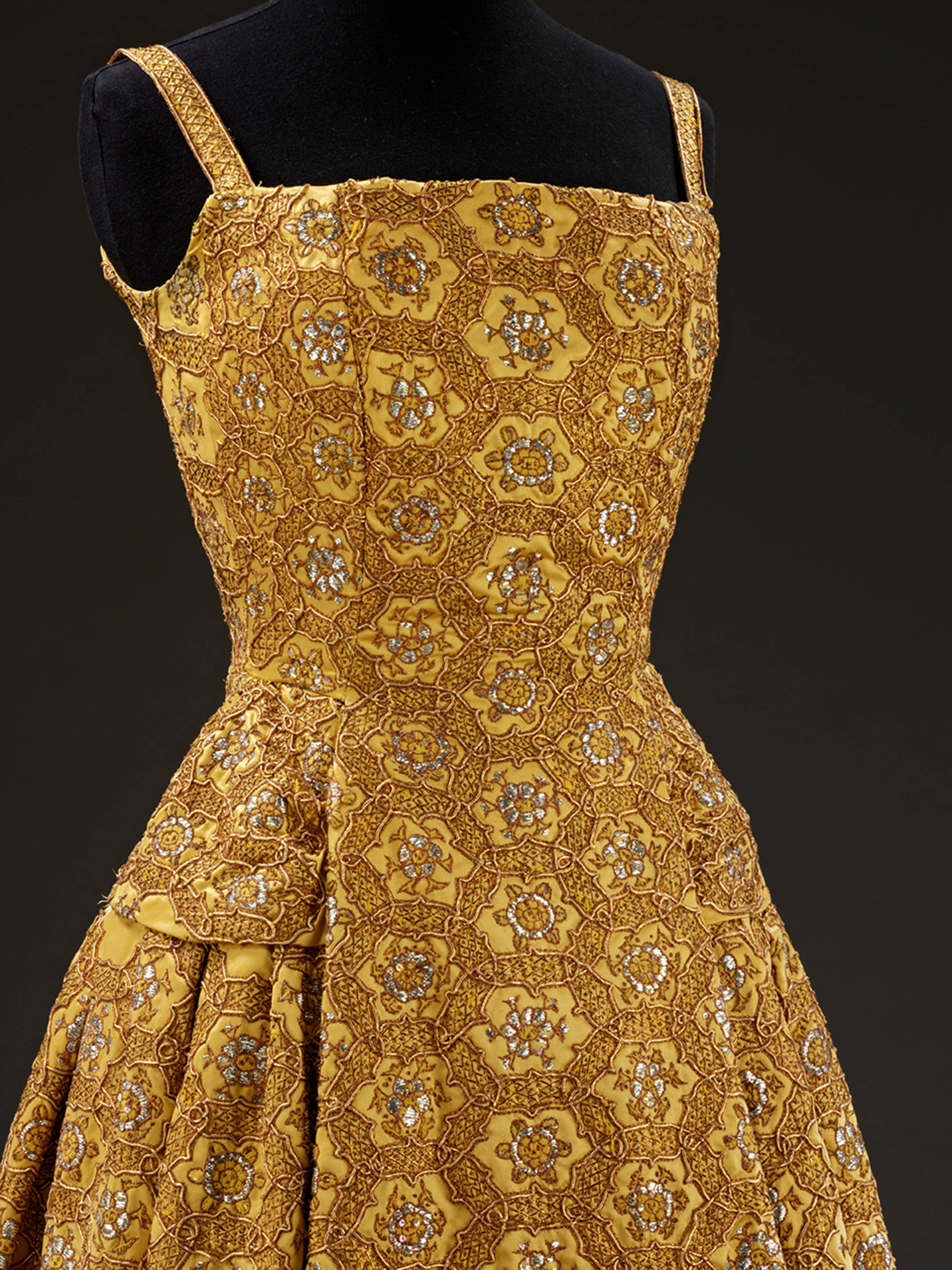 'With Tongue in Chic' by Ernestine Carter · V&A