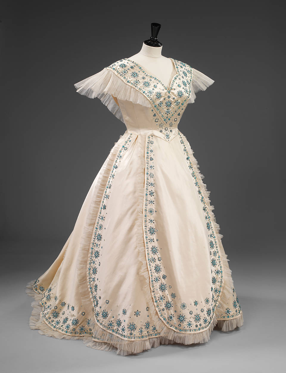 V&A · 'Silver And Gold' By Norman Hartnell