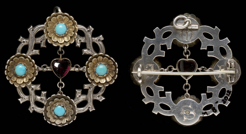 Brooches for bridesmaids · V&A