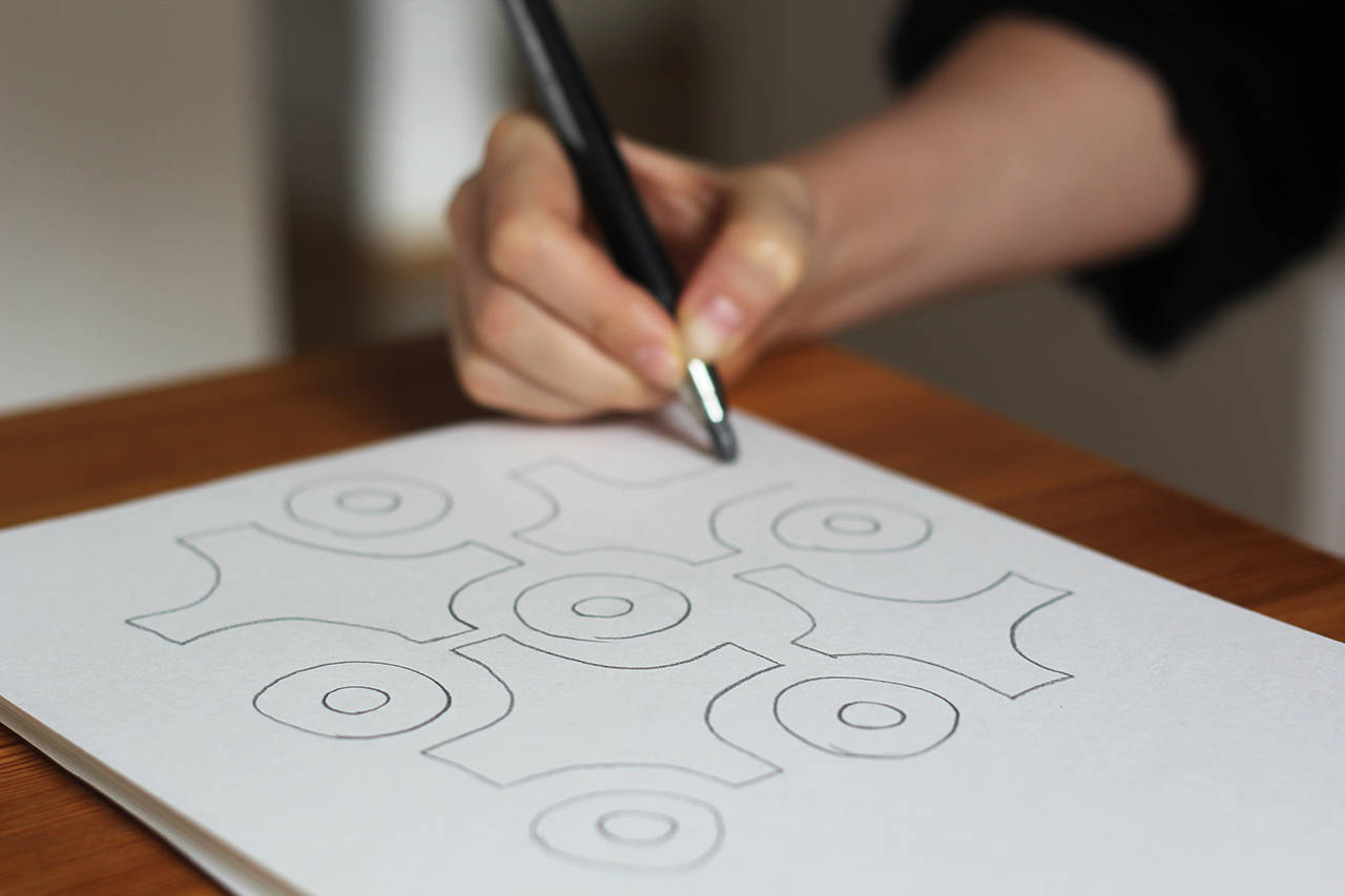 Design and make your own Islamic tile and printed pattern · V&A