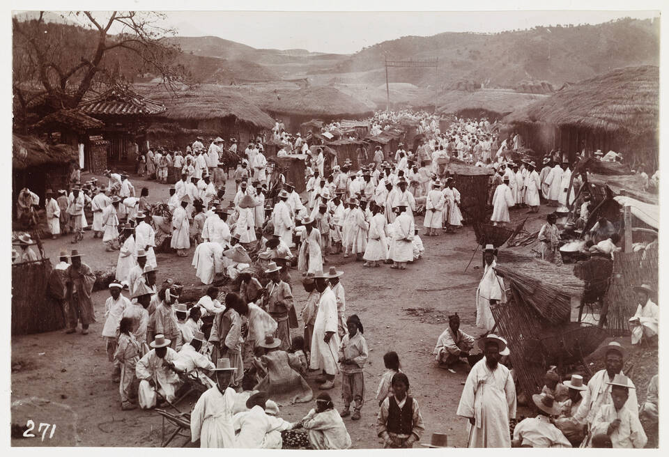 Hanbok – traditional Korean dress · V&A
