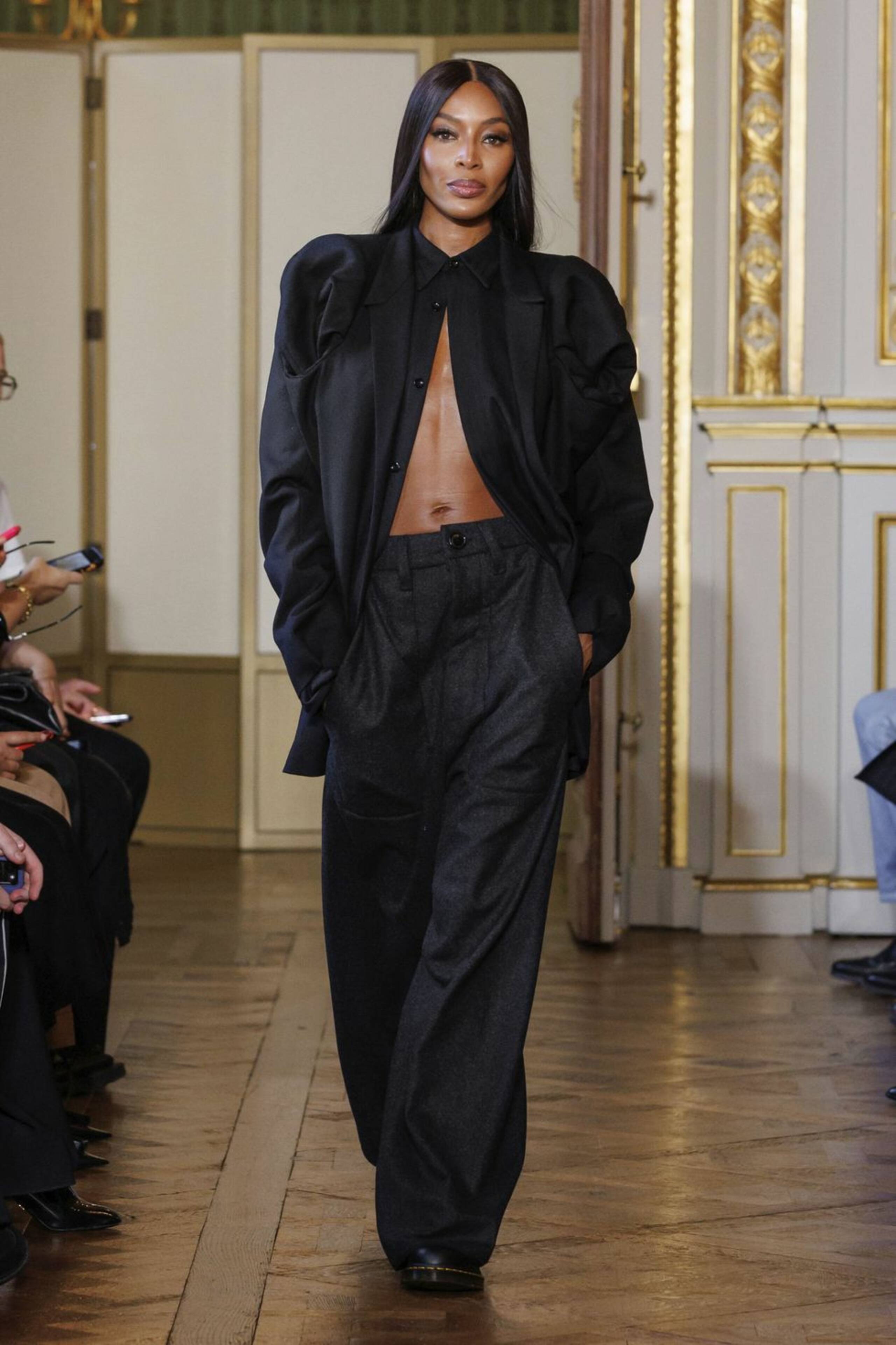 Top 10 Naomi Campbell looks · V&A